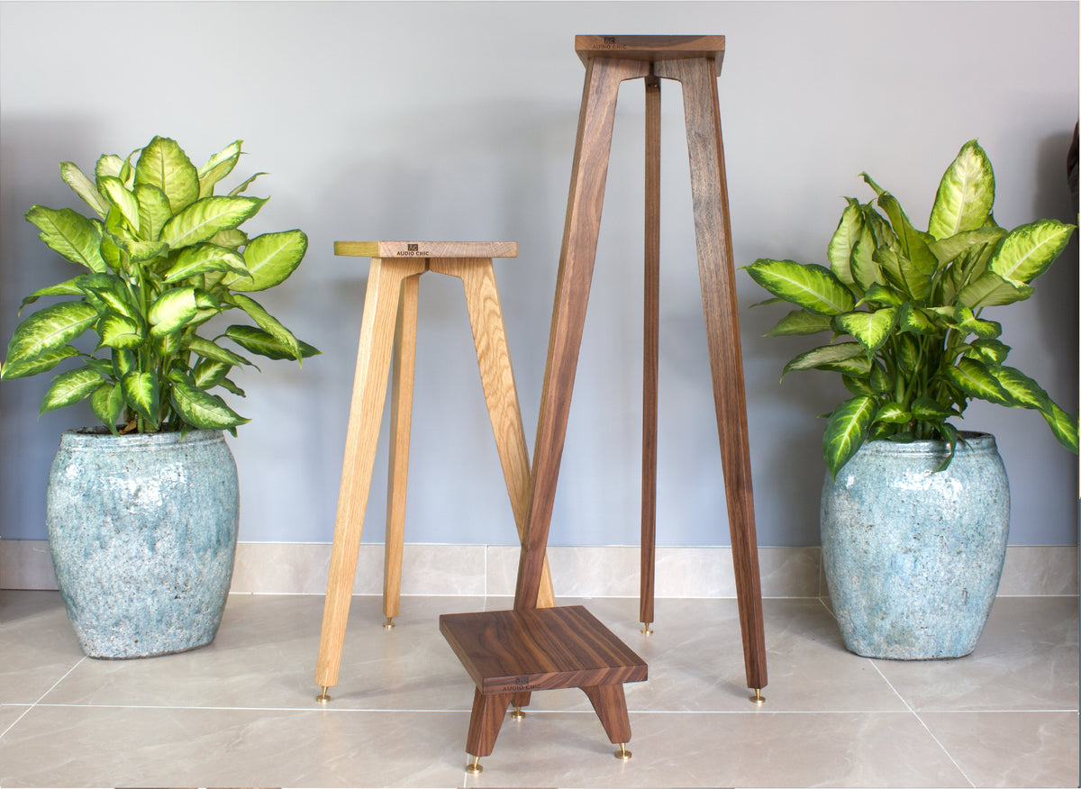 Polk R200 Anniversary Edition Speaker Stands with a shaped top plate 1
